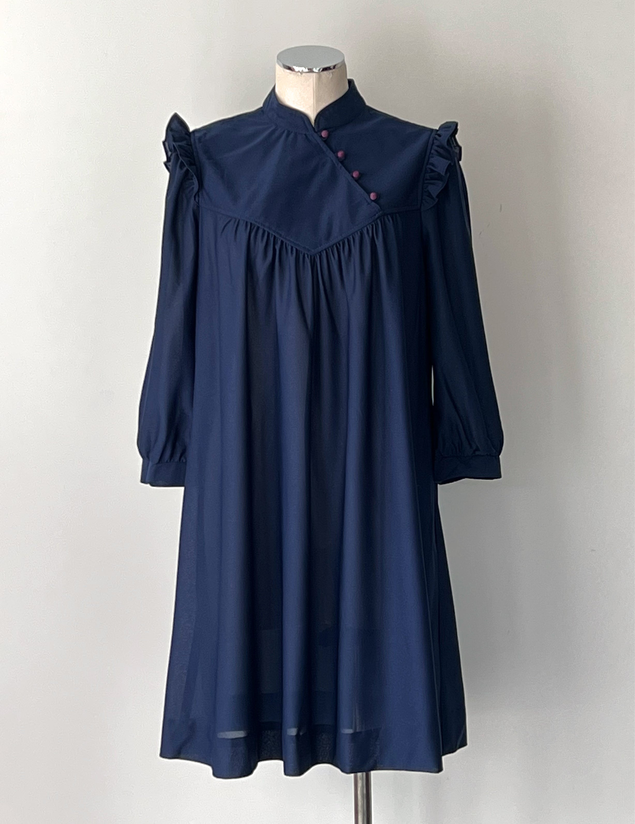 Vintage 1970s Navy Ruffled Asymmetric Buttoned Yoke Shift Dress – Cuffs.